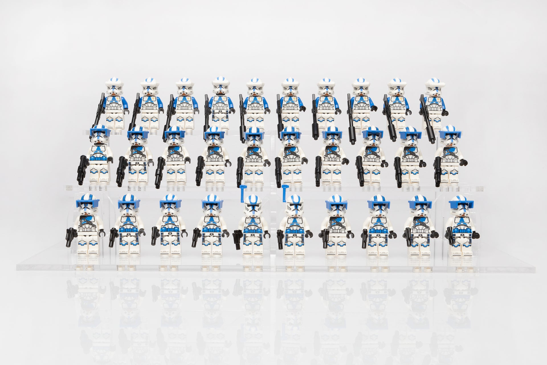 Clear LEGO® Minifigure Stand – 30 Count